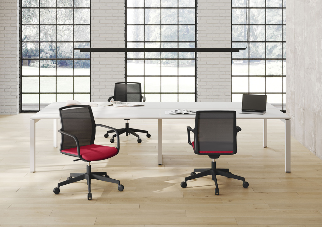 Troupe Chair - Troupe Collaborative and Side Chair for Modern Workstations in Riyadh, KSA | Laelko